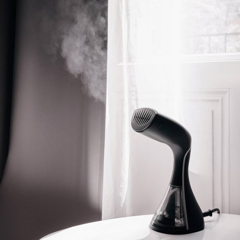 A Guide to Clothes Steamers: Steaming and Buying Tips – AENO Blog