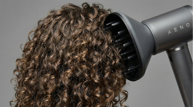 How to Use a Hair Diffuser: What Is This and How to Work a Diffuser?